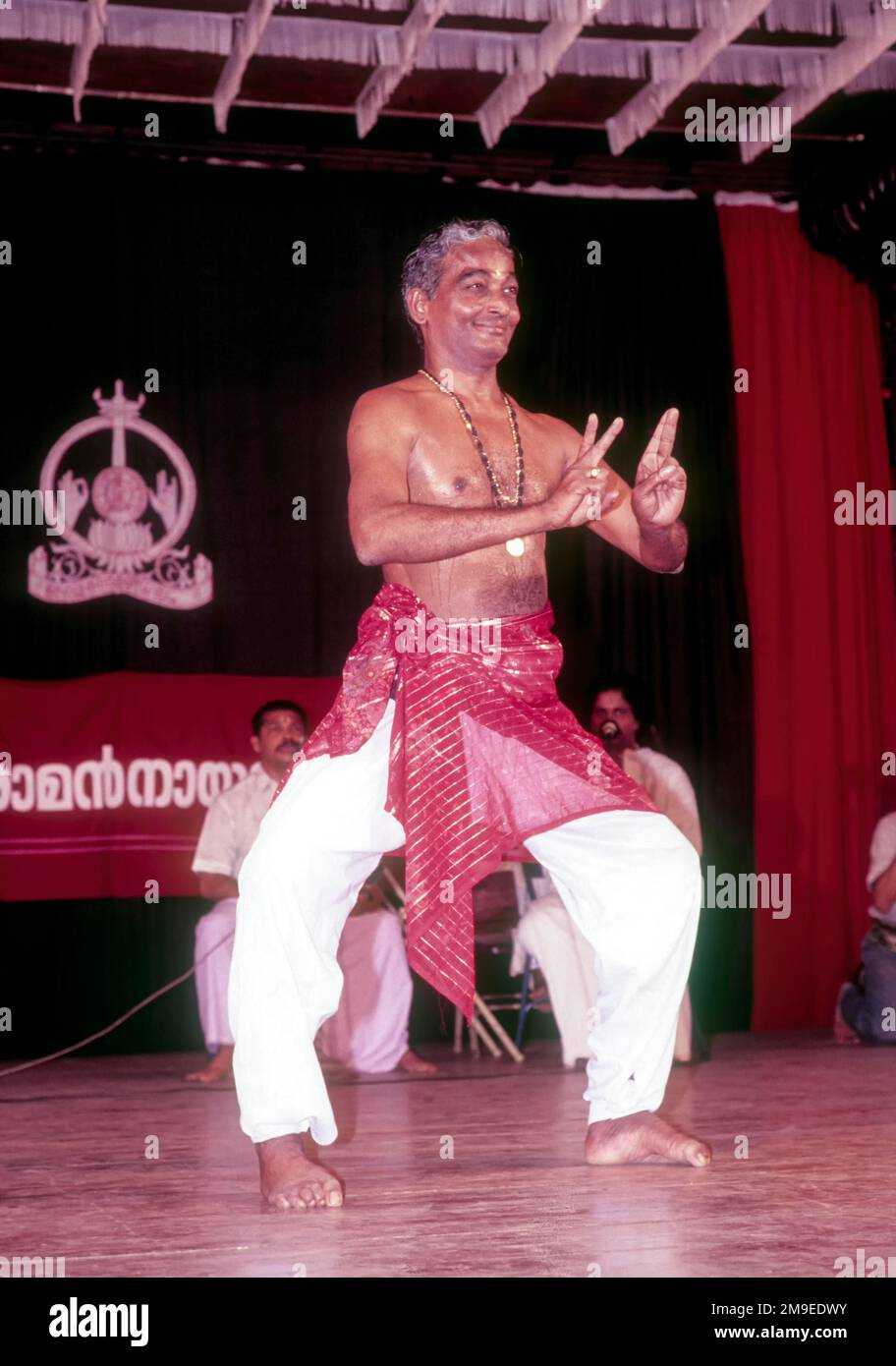 Kalamandalam Gopi demonstrating kathakali exercise in Kerala ...