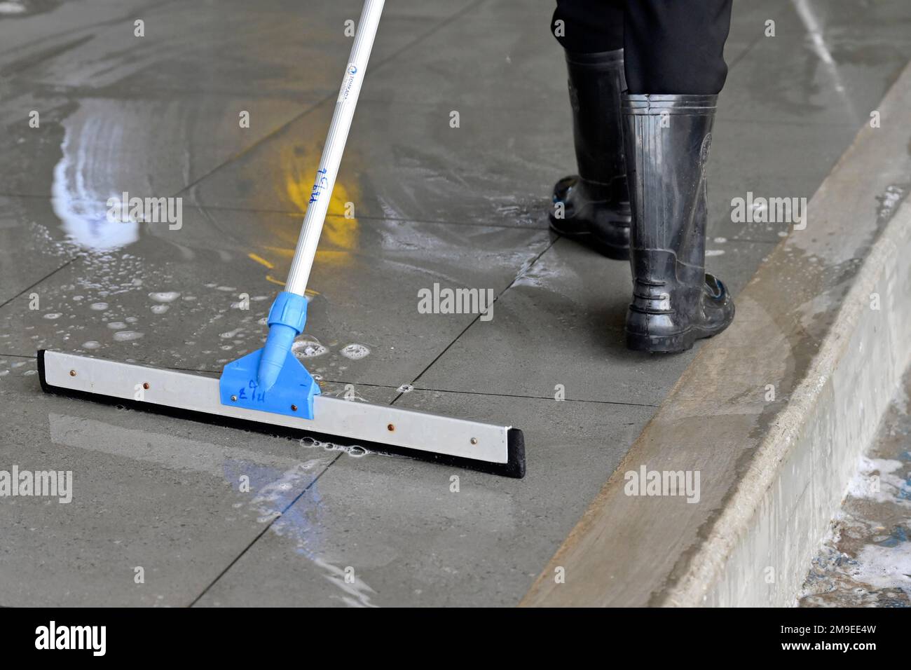 Ground clean hi-res stock photography and images - Alamy