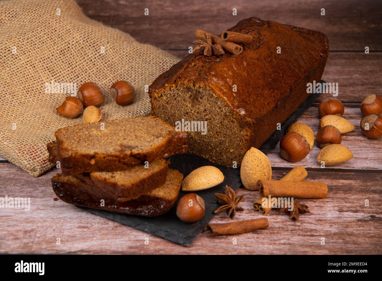Traditional spice gingerbread cake with honey, ginger, cinnamon, nutmeg ...