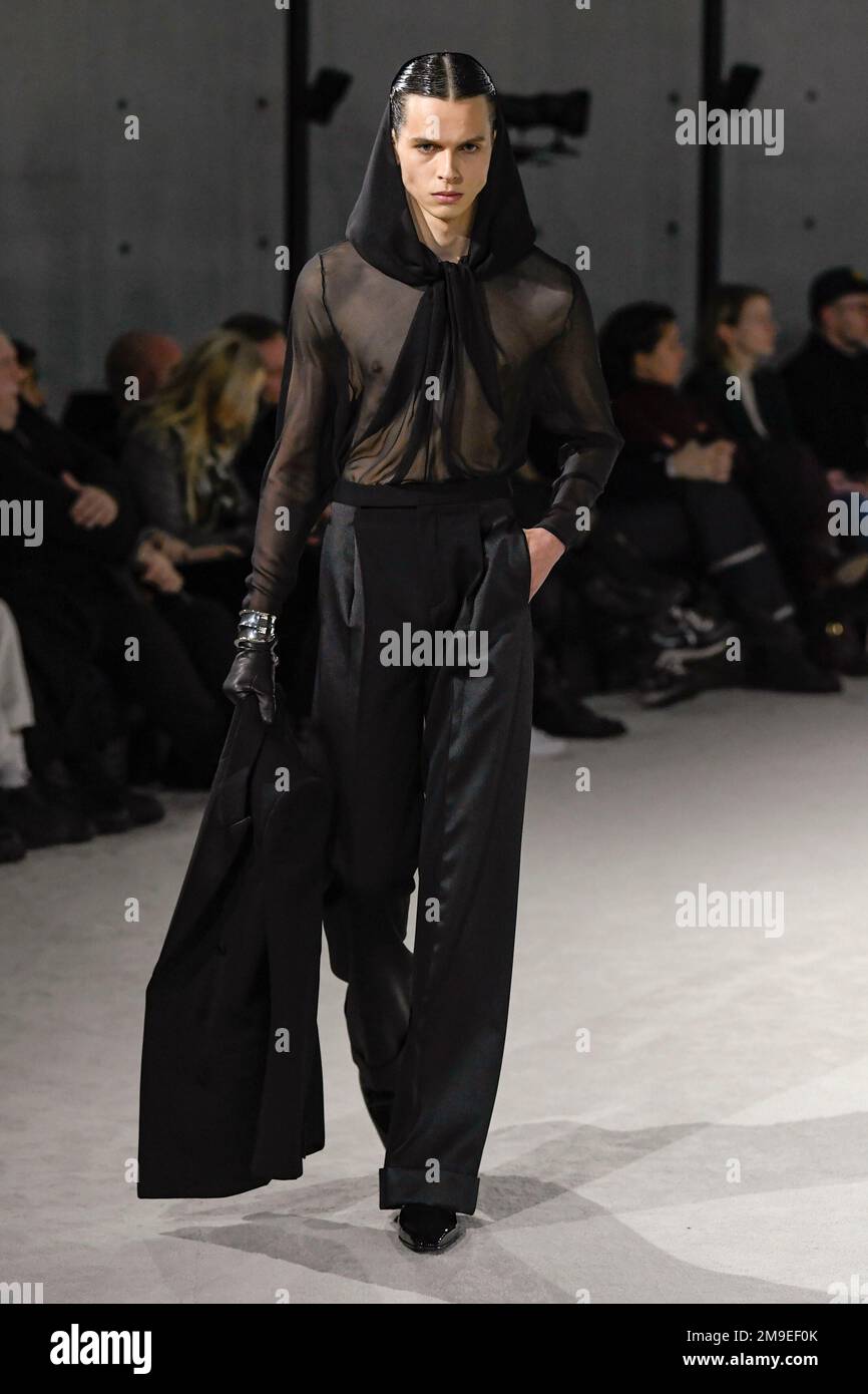 Paris, France. 17th Jan, 2023. SAINT LAURENT men Fall/Winter 2023-24 ...
