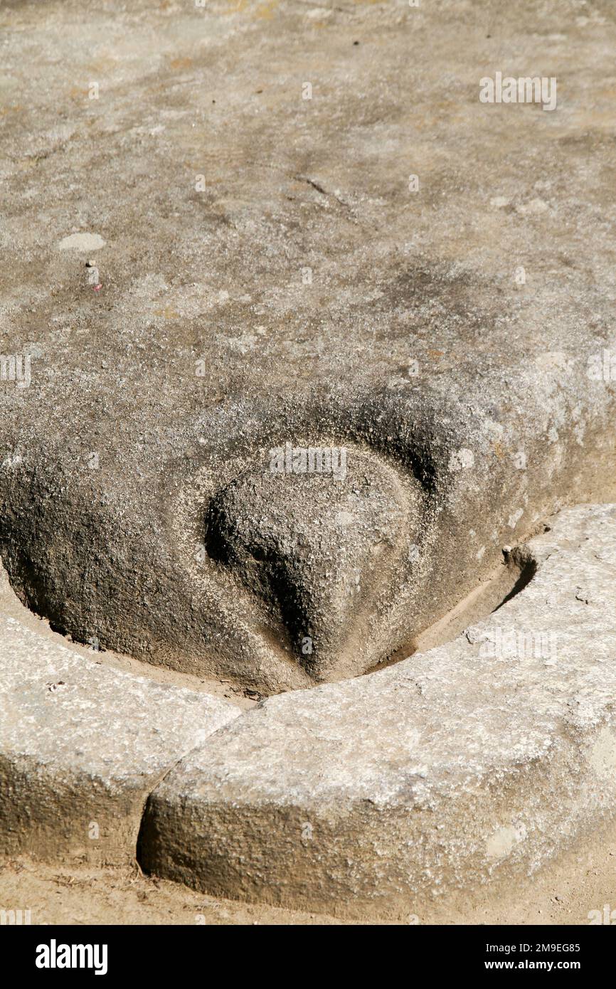 Detail - the stone head of condor in Temple of Condor in Machu Picchu ...