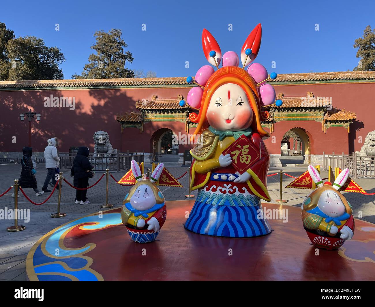 Giant Lord Rabbit statues appear in Jingshan Park, Beijing, China, 15 ...