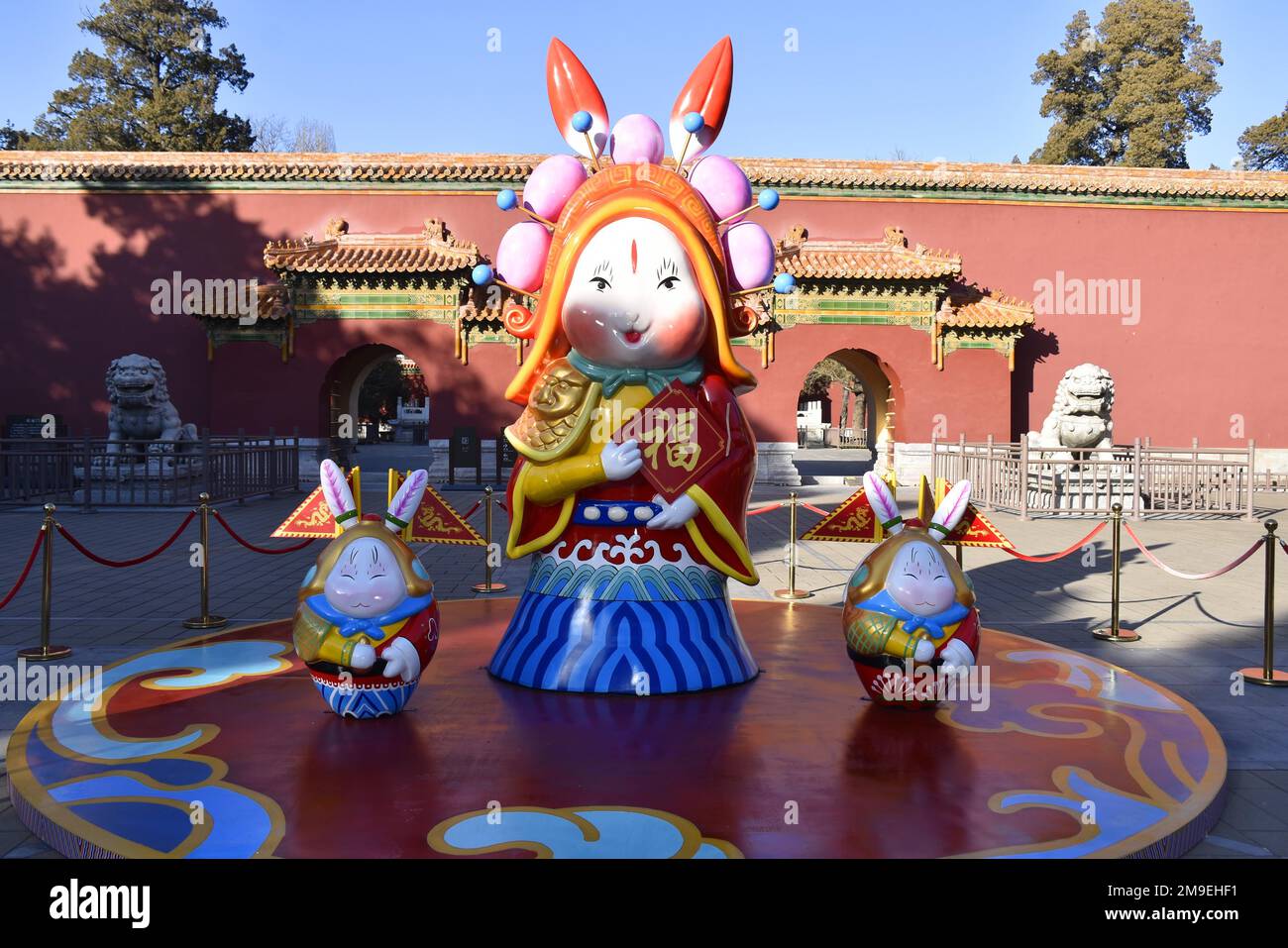 Giant Lord Rabbit statues appear in Jingshan Park, Beijing, China, 15 ...