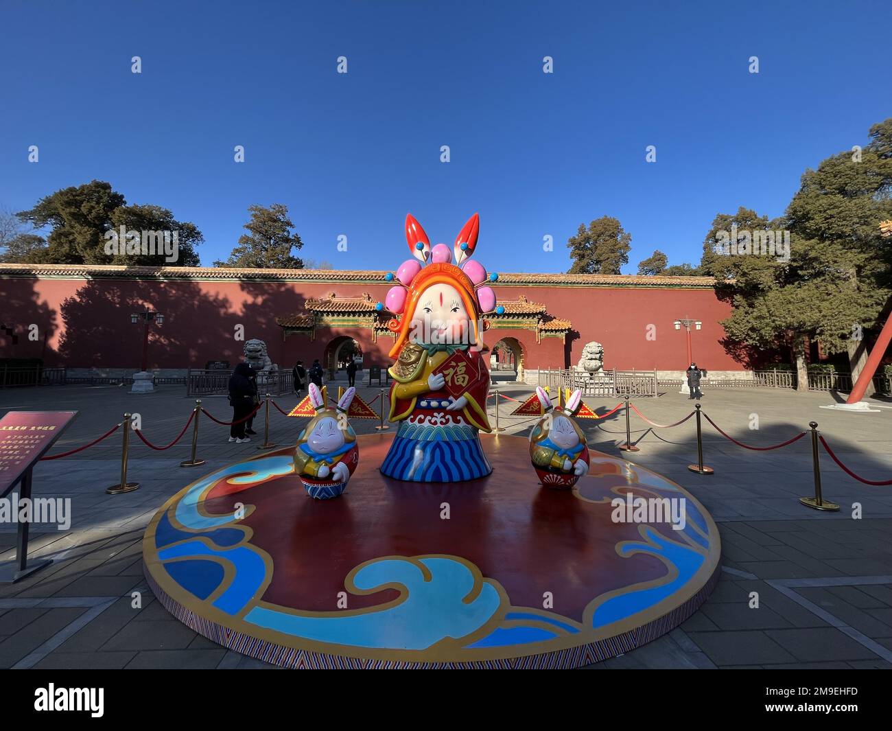 Giant Lord Rabbit statues appear in Jingshan Park, Beijing, China, 15 ...