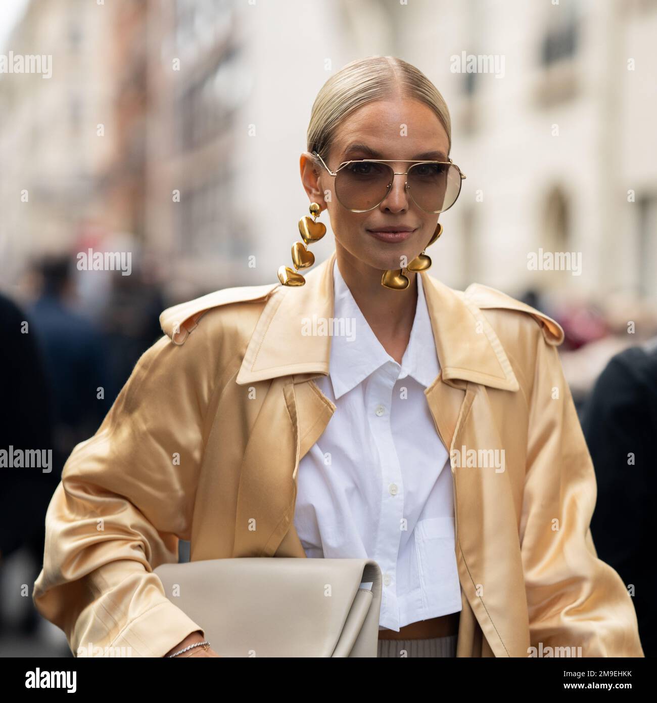 Leonie Hanne Street Style SS23 Paris Fashion Week Stock Photo - Alamy