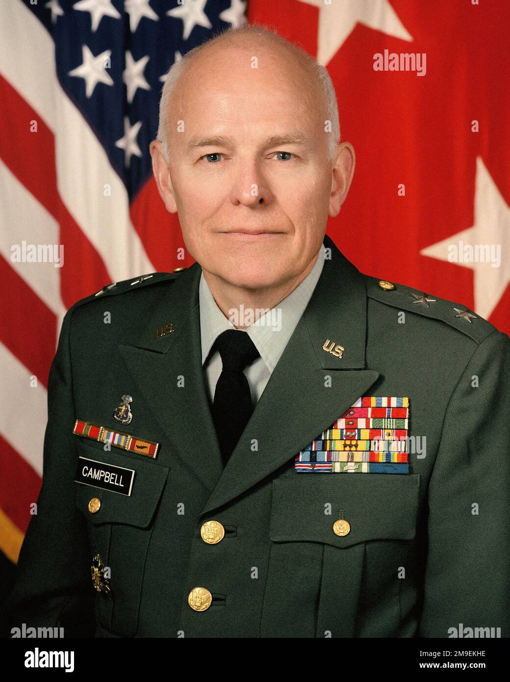 Portrait of usa general in uniform hi-res stock photography and images ...