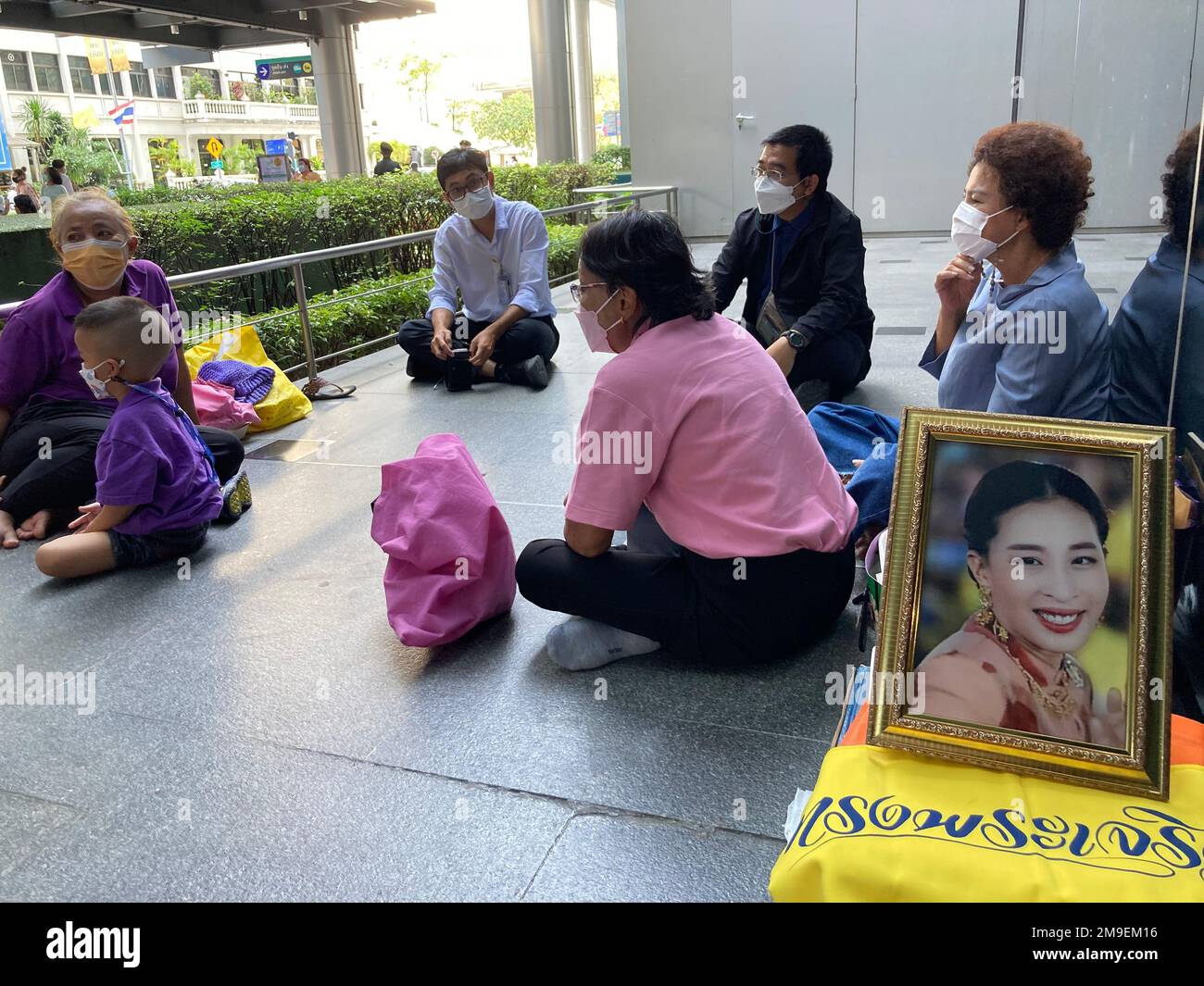 Bangkok, Thailand. 18th Jan, 2023. Outside the King Chulalongkorn Memorial Hospital in Bangkok ...