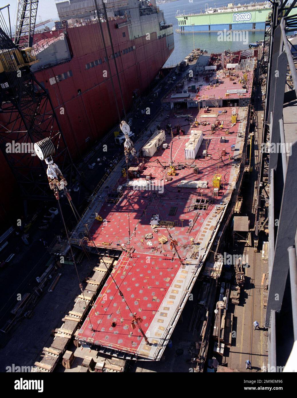 A port bow view of the MSC (Military Sealift Command) strategic heavy lift ship USNS WATKINS (T ...