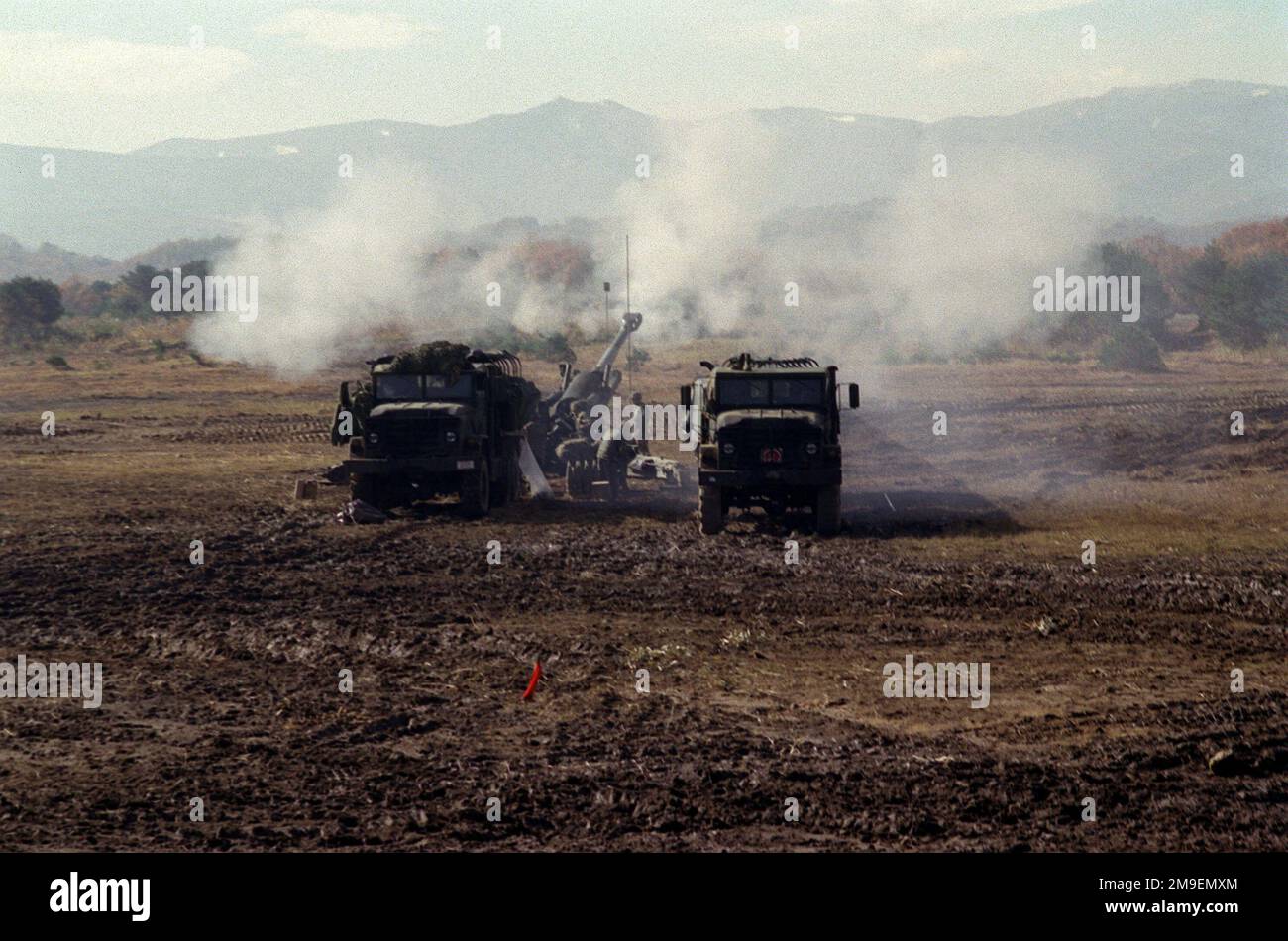 Heavy us howitzer fired hi-res stock photography and images - Alamy