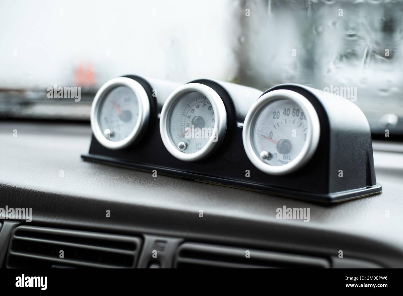 Boost gauge hi-res stock photography and images - Alamy