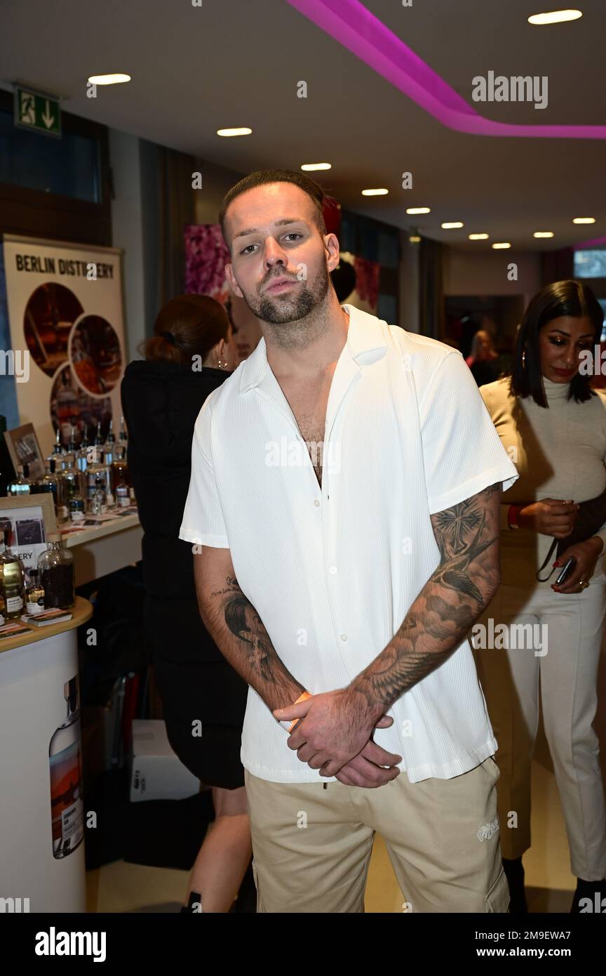 Jakub Merlin-Jarecki beim Mates Date Influencer Event auf der Berlin ...