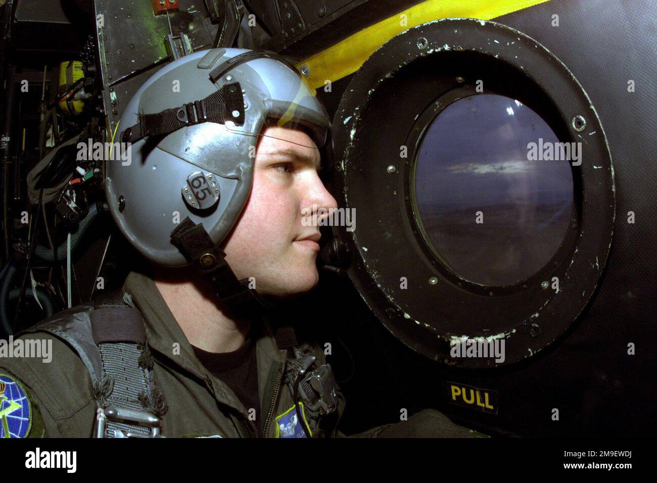 Static close up shot base hi-res stock photography and images - Alamy