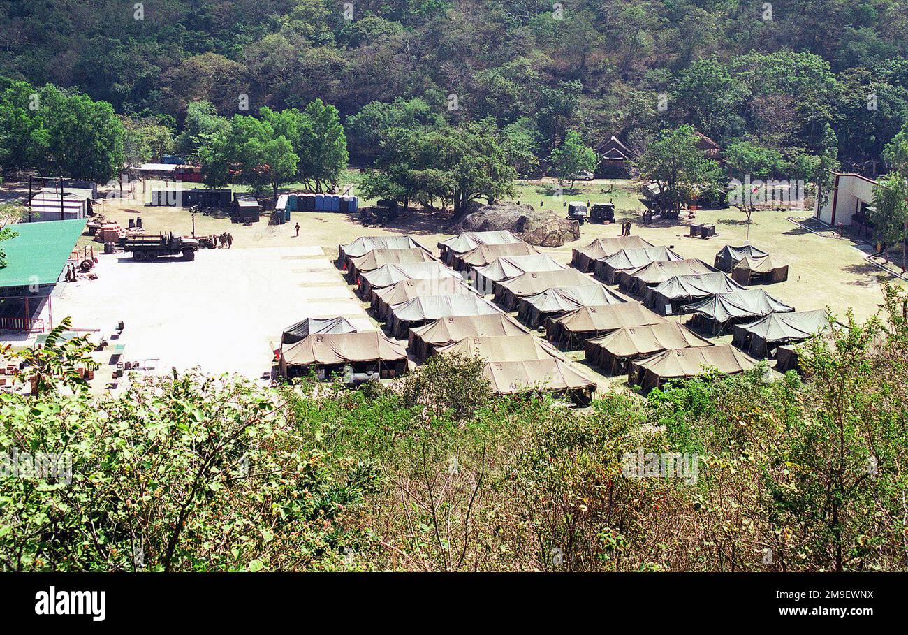 000224-M-0267C-008. Subject Operation/Series: BALIKATAN 2000 Base ...