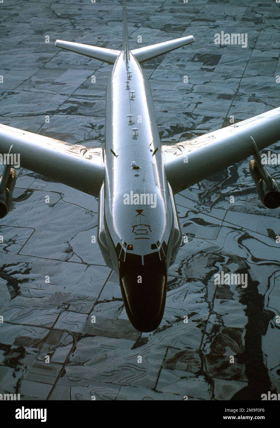 An Air Combat Command 55th Wing RC-135W Rivet Joint reconnaissance ...