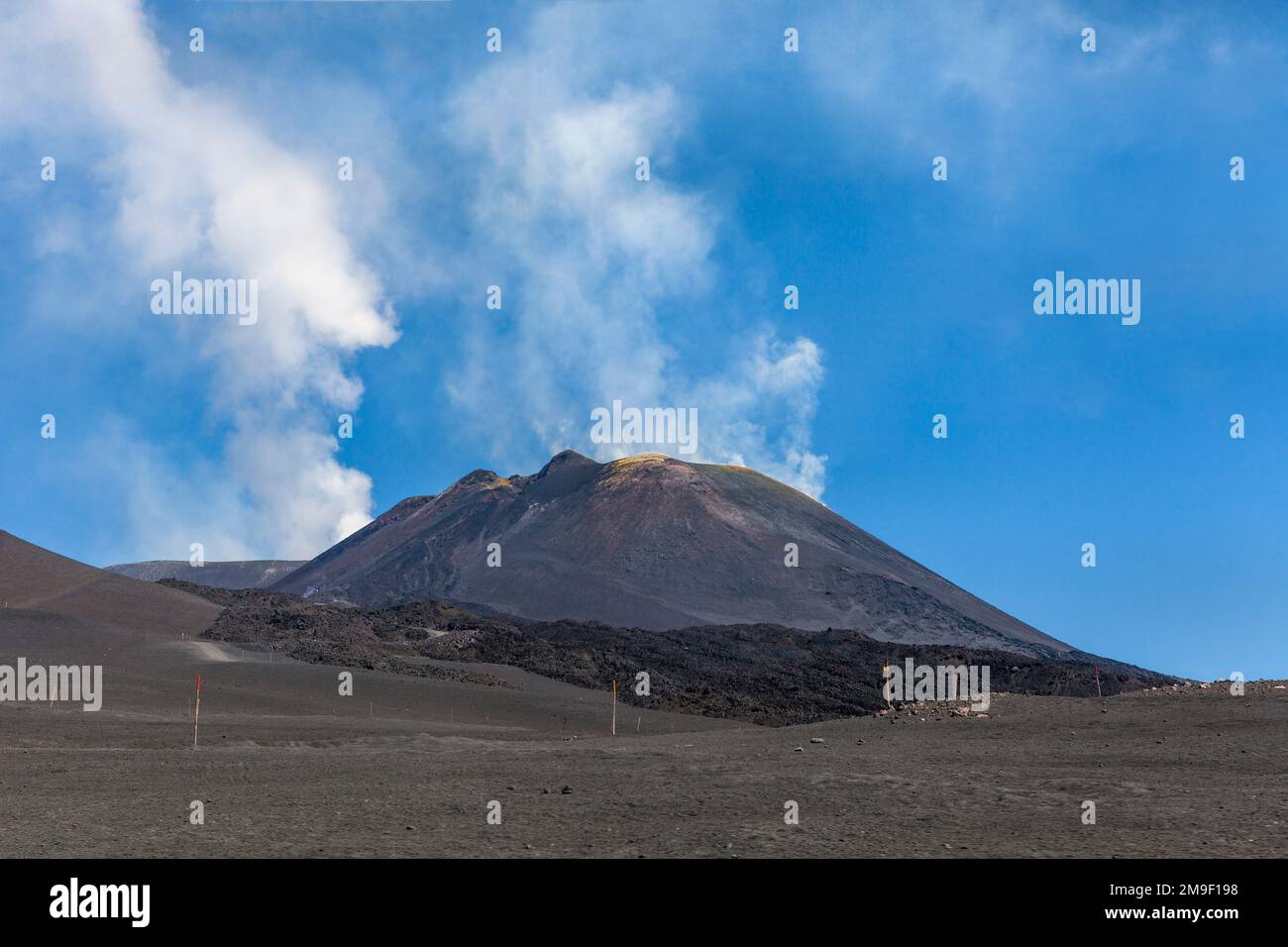 Active volcanic steam vents on Mount Etna, Europe’s highest volcano ...
