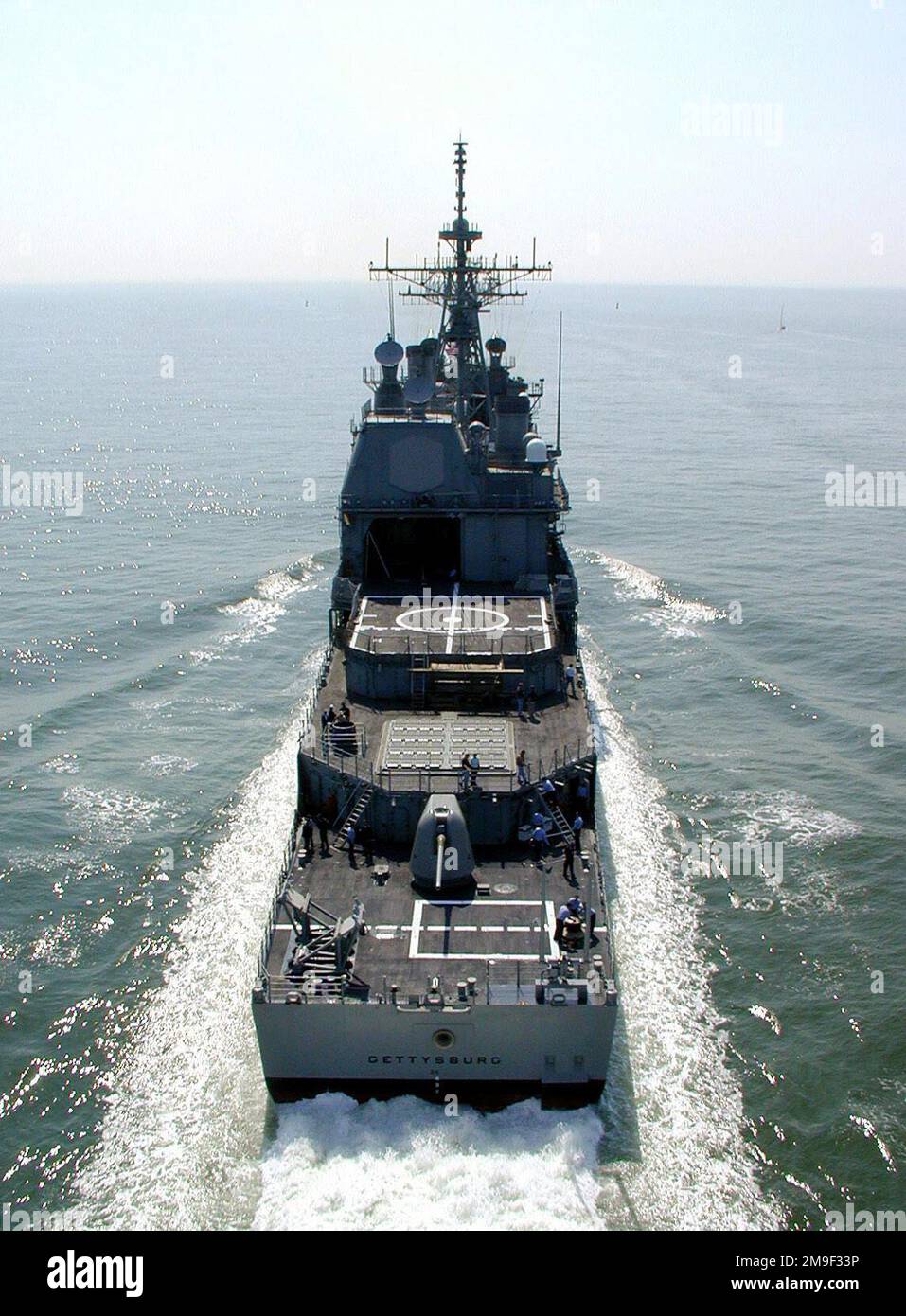 Stern on view of the guided missile cruiser USS GETTYSBURG (CG 64 ...