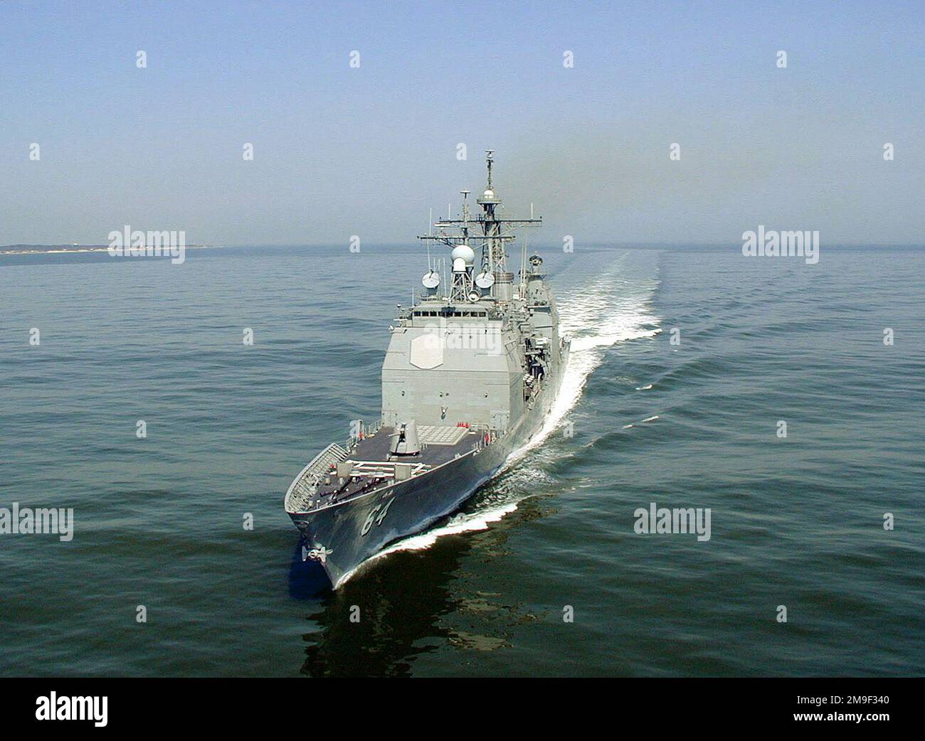 Bow-on (off centerline) view of the guided missle cruiser USS ...