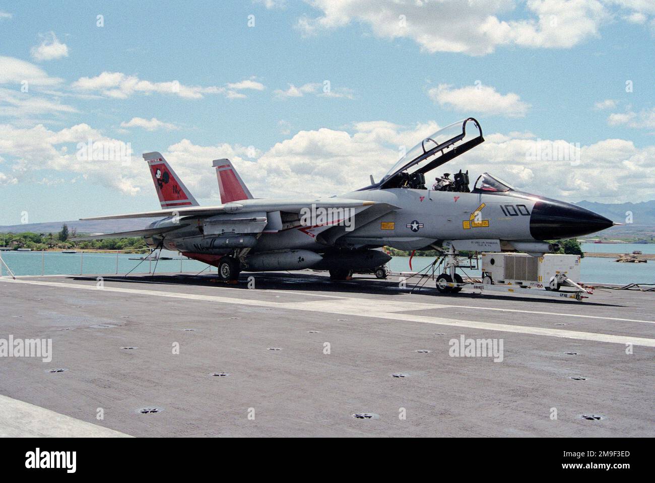 Right front view of an F-14B Tomcat aircraft of Fighter Squadron ...