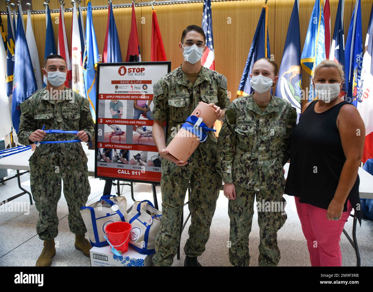 (L-R) Hospital Corpsmen Paul Shannon, Hospital Corpsman Jaques ...