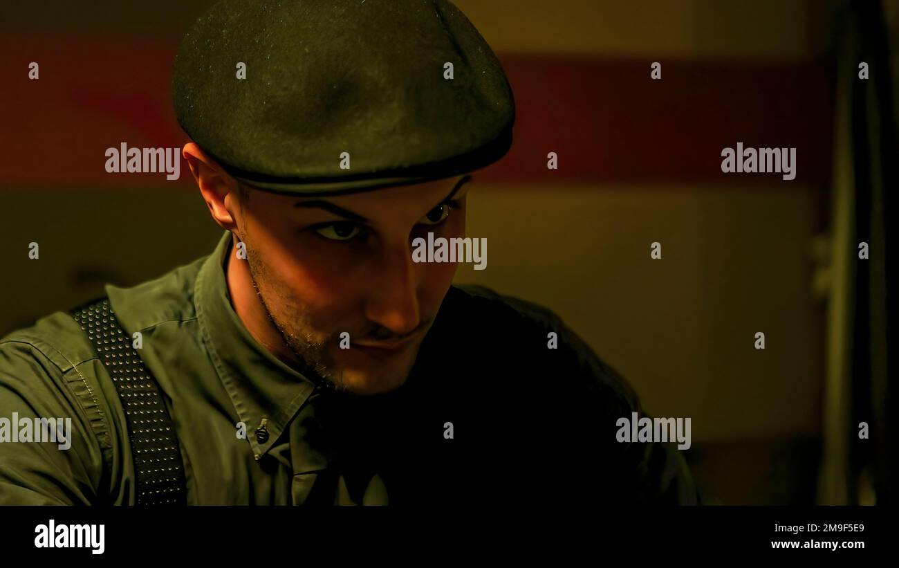 Dimly lit club hi-res stock photography and images - Alamy