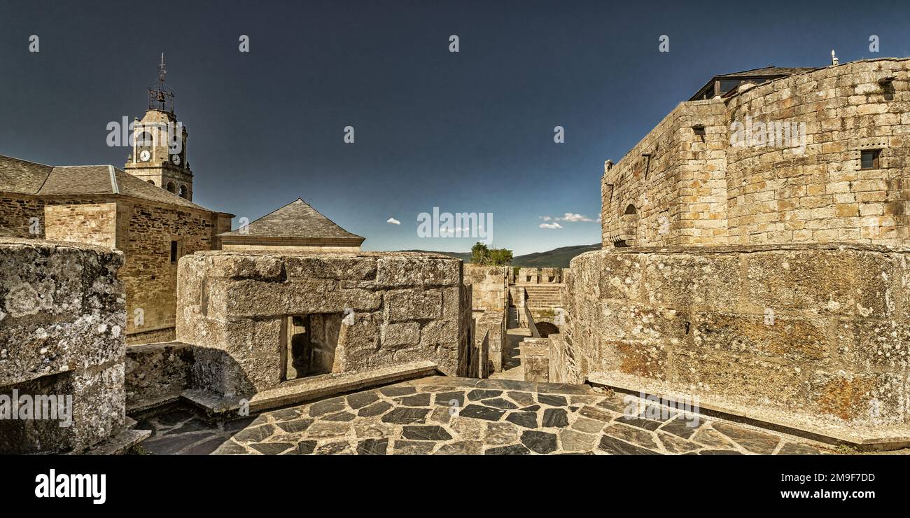 Castle-Palace of the Counts of Benavente, Castle of Puebla de Sanabria ...