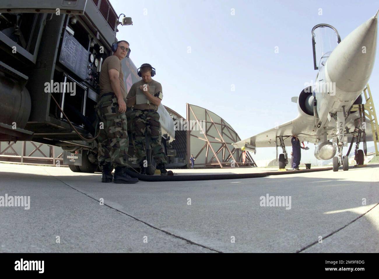 124th aircraft maintenance squadron hi-res stock photography and images ...
