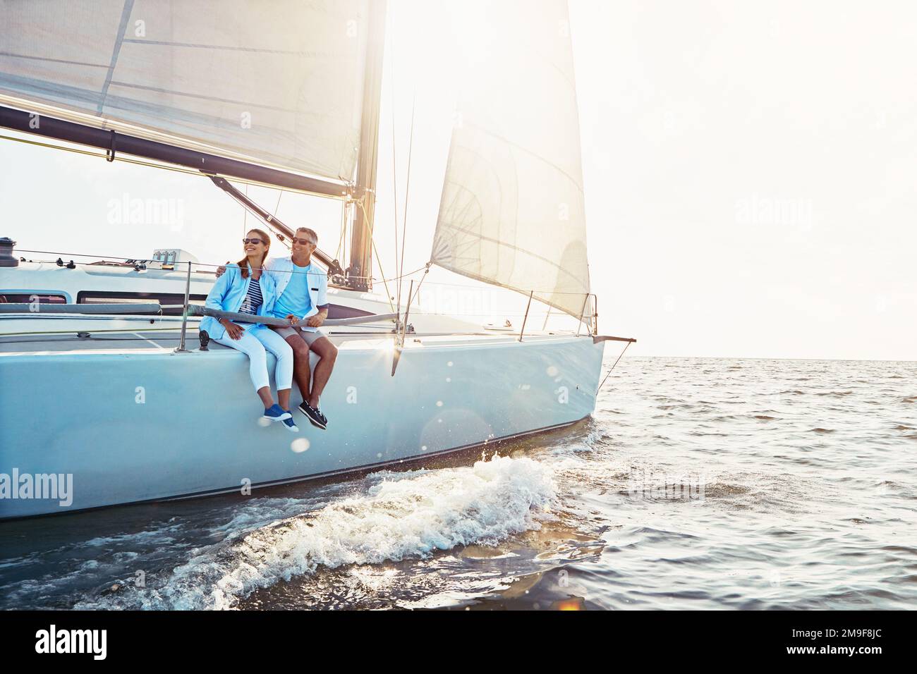 Romantic couple on cruise ship hi-res stock photography and images - Alamy