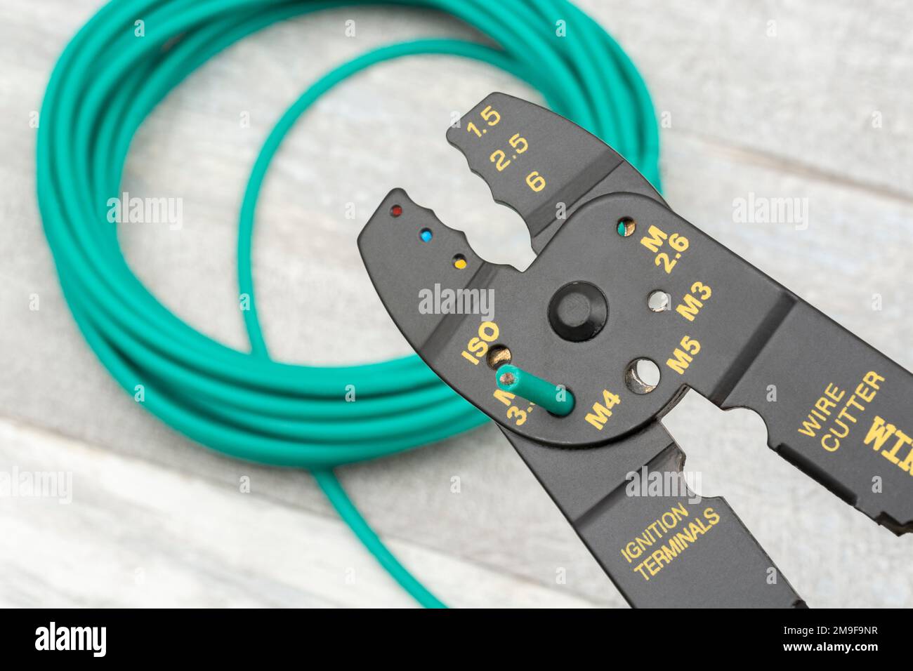 Solar cable with cable cutter hi-res stock photography and images - Alamy