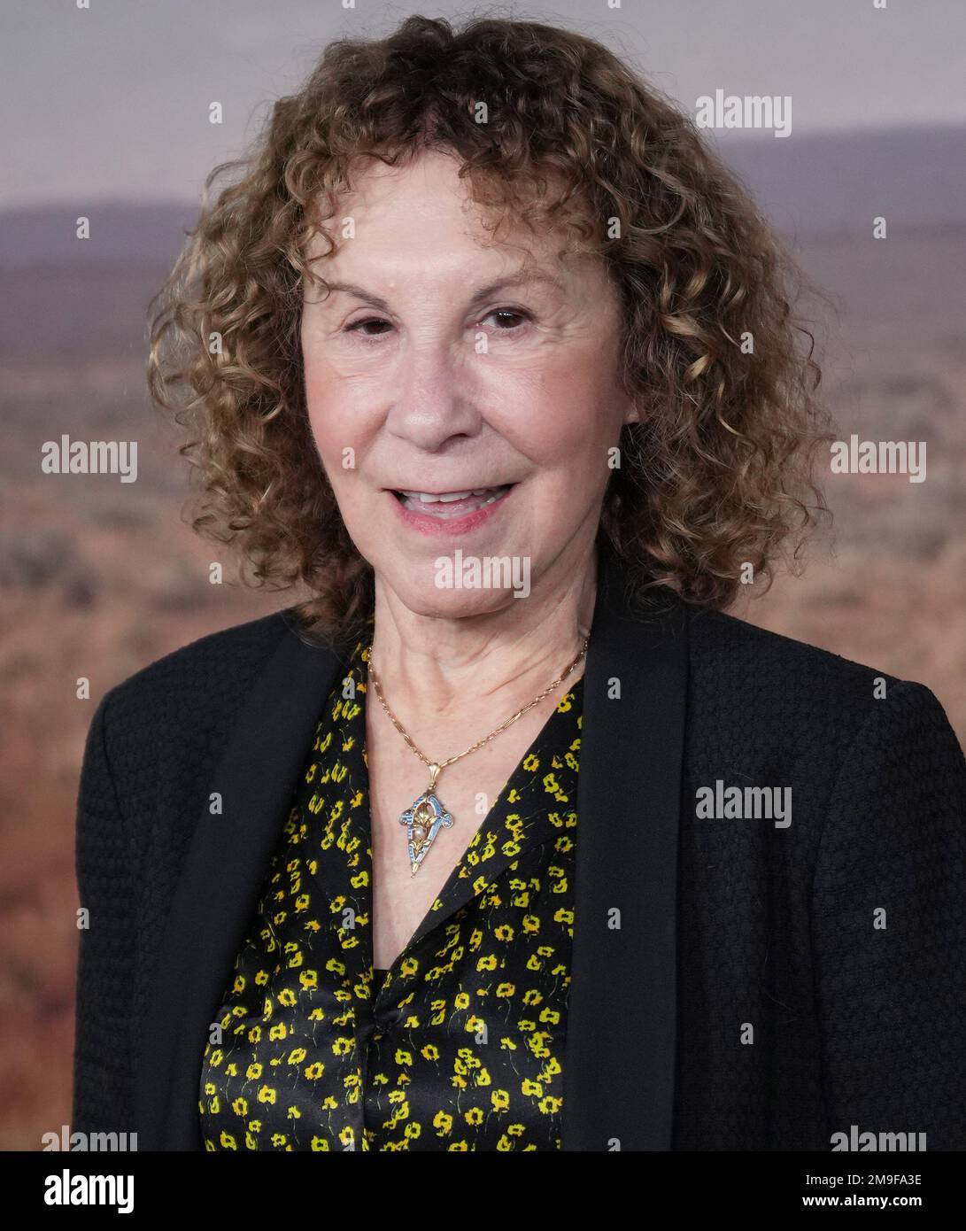 Los Angeles, USA. 17th Jan, 2023. Rhea Perlman arrives at the Peacock ...