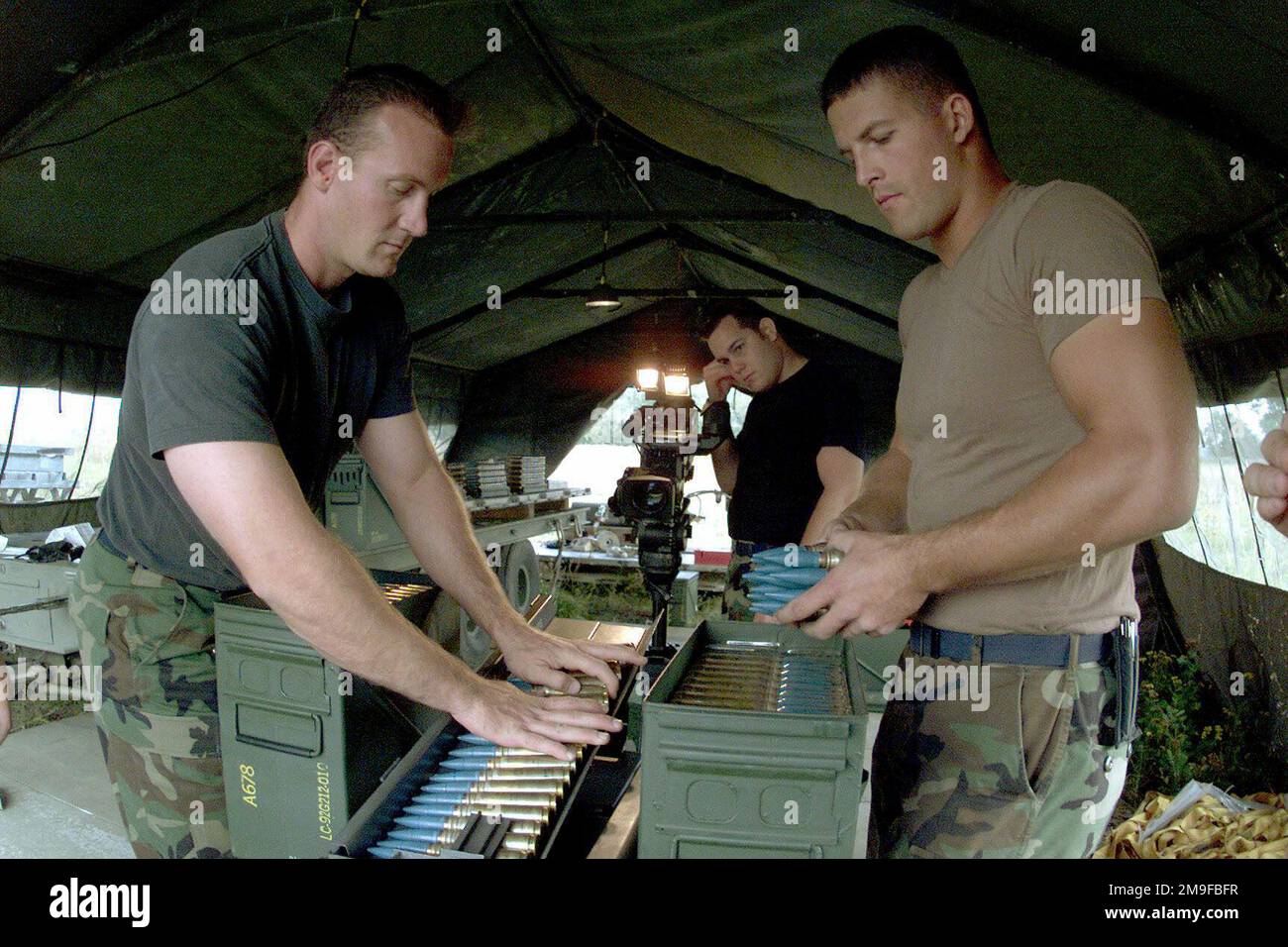 From left to right; US Air Force Technical Sergeant Kenneth Childre, a ...