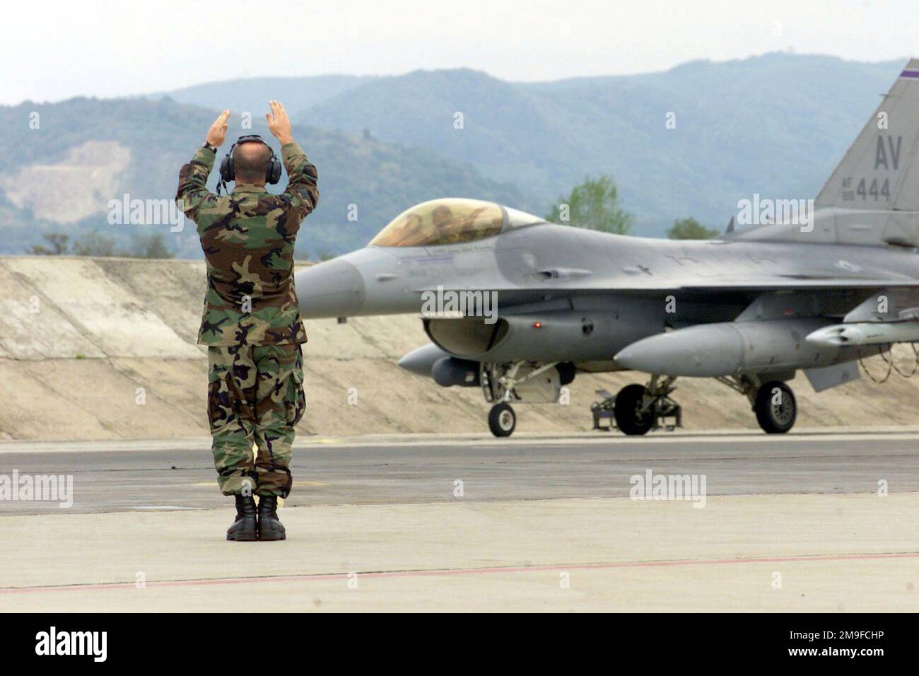 US Air Force SENIOR AIRMAN Christopher Murdock, crewchief from the ...