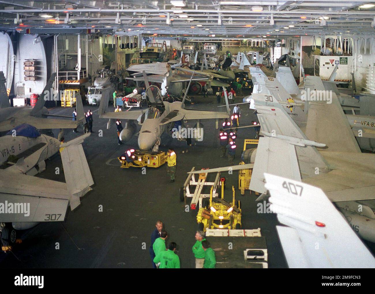 000920-N-4533L-002. Base: Uss Enterprise (CVN 65 Stock Photo - Alamy