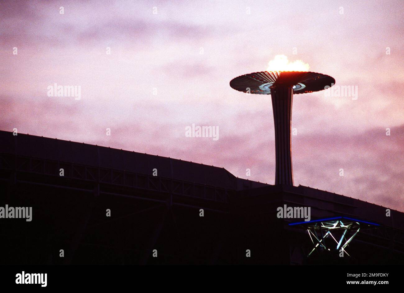 Sydney 2000 olympic torch hi-res stock photography and images - Alamy