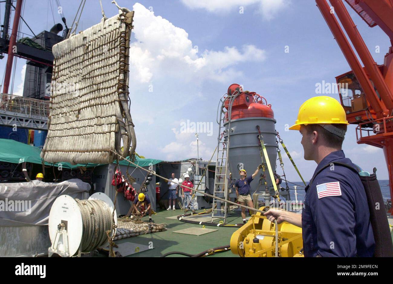 001007-N-1523C-029. Subject Operation/Series: PACIFIC REACH 2000 Base ...