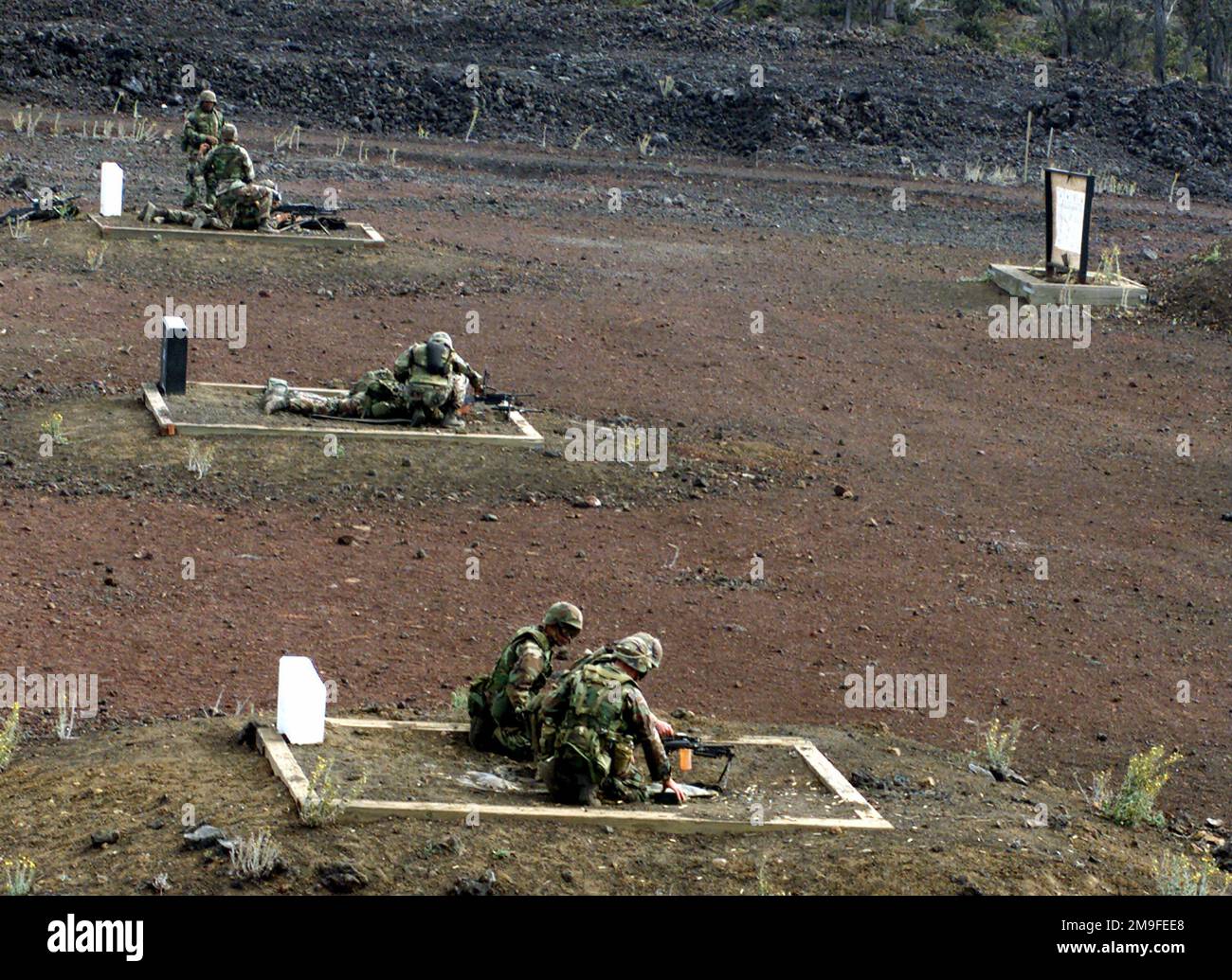 M249 squad automatic weapons hi-res stock photography and images - Alamy