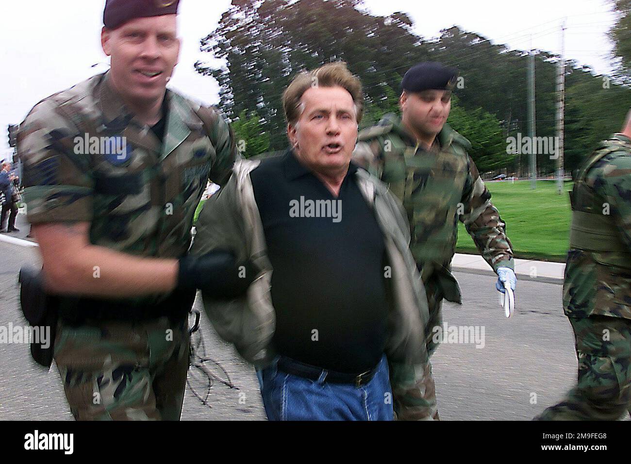 2000 actor hi-res stock photography and images - Alamy