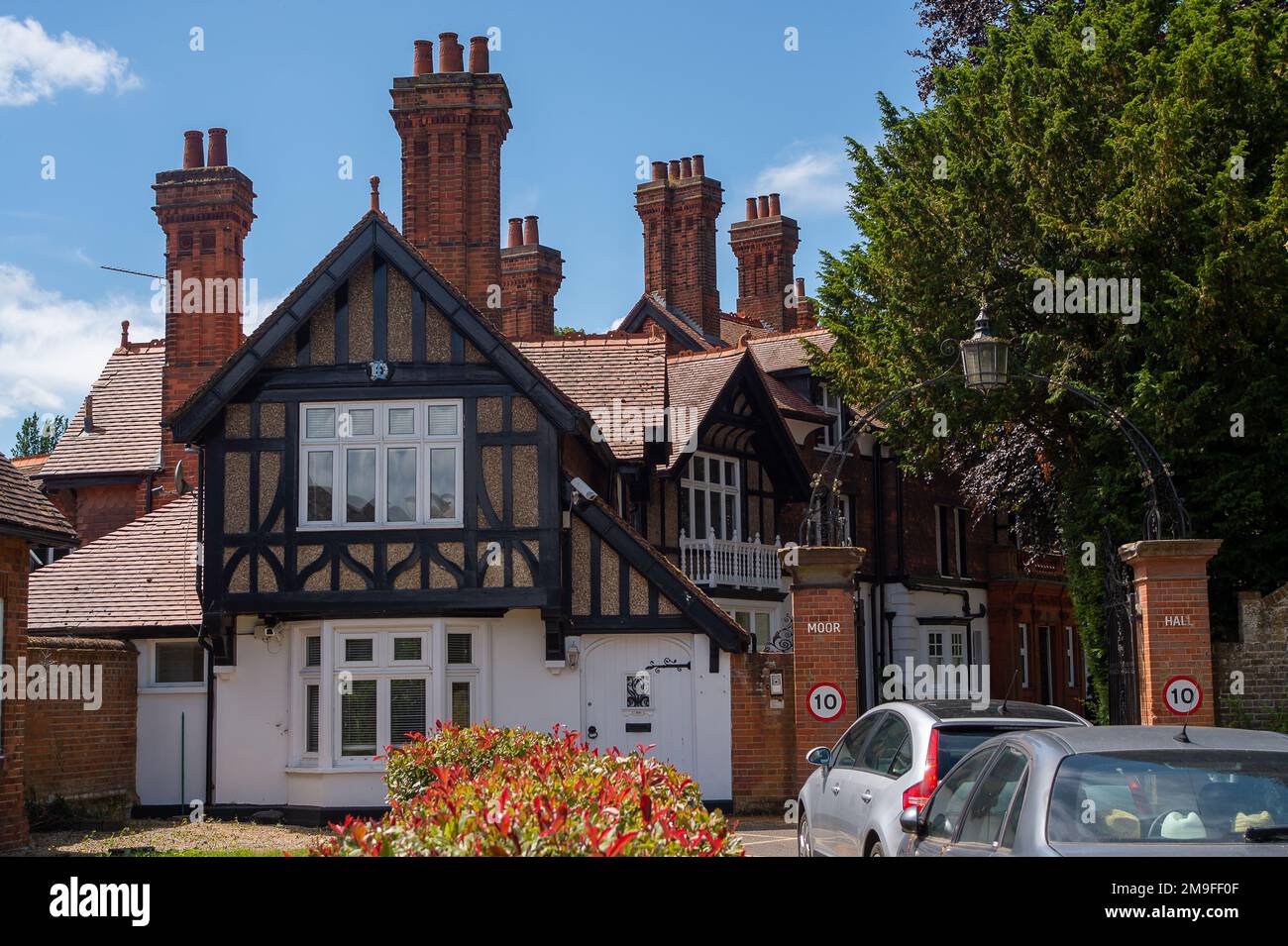 Chartered institute of marketing hi-res stock photography and images ...