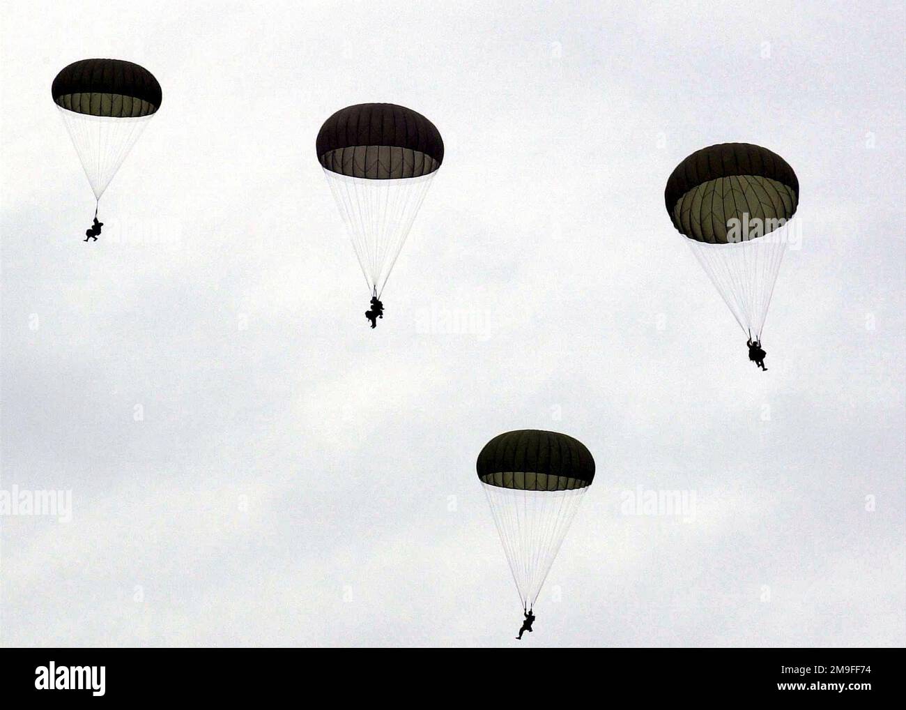 Italian air force c 130 hercules hi-res stock photography and images ...