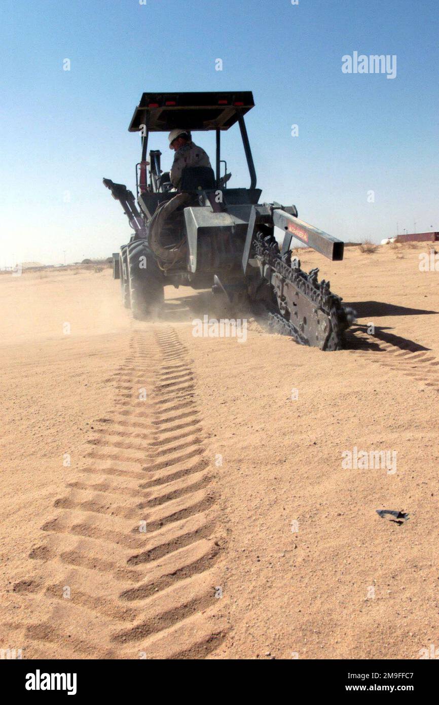 US Air Force Technical Sergeant Mark Houston, a Cable/Antenna Systems ...