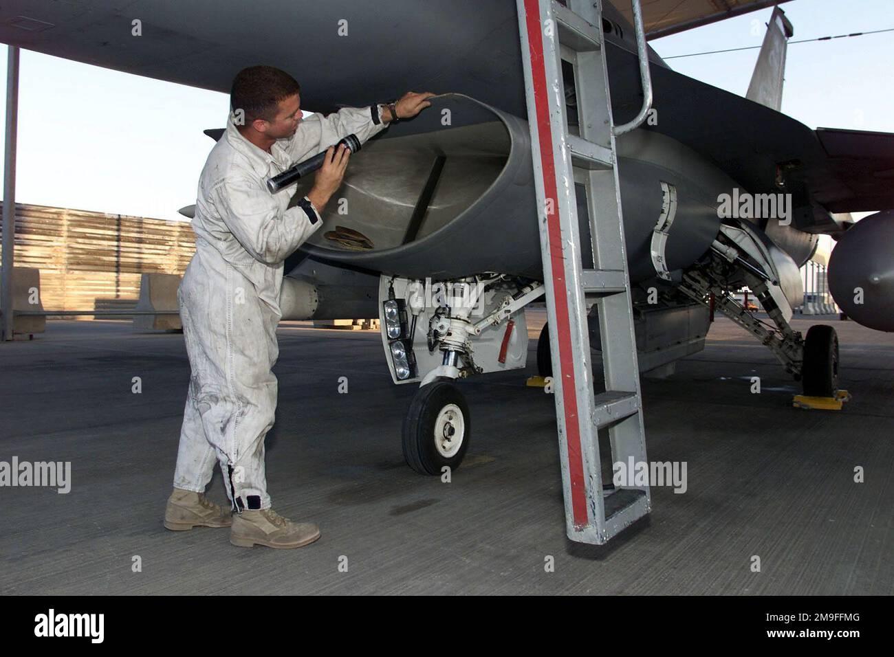 US Air Force SENIOR AIRMAN Raymond Diaz-Rios, a Crew CHIEF from the ...