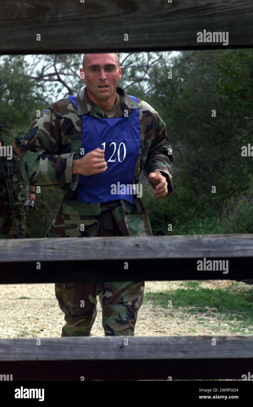 US Air Force STAFF Sergeant Guy L. Dashner, Air Combat Command, takes ...