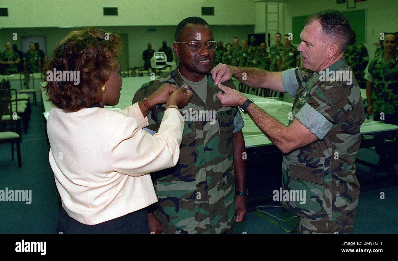 US Marine Corps Major General (MGEN), Rollins, promotes Lieutenant ...