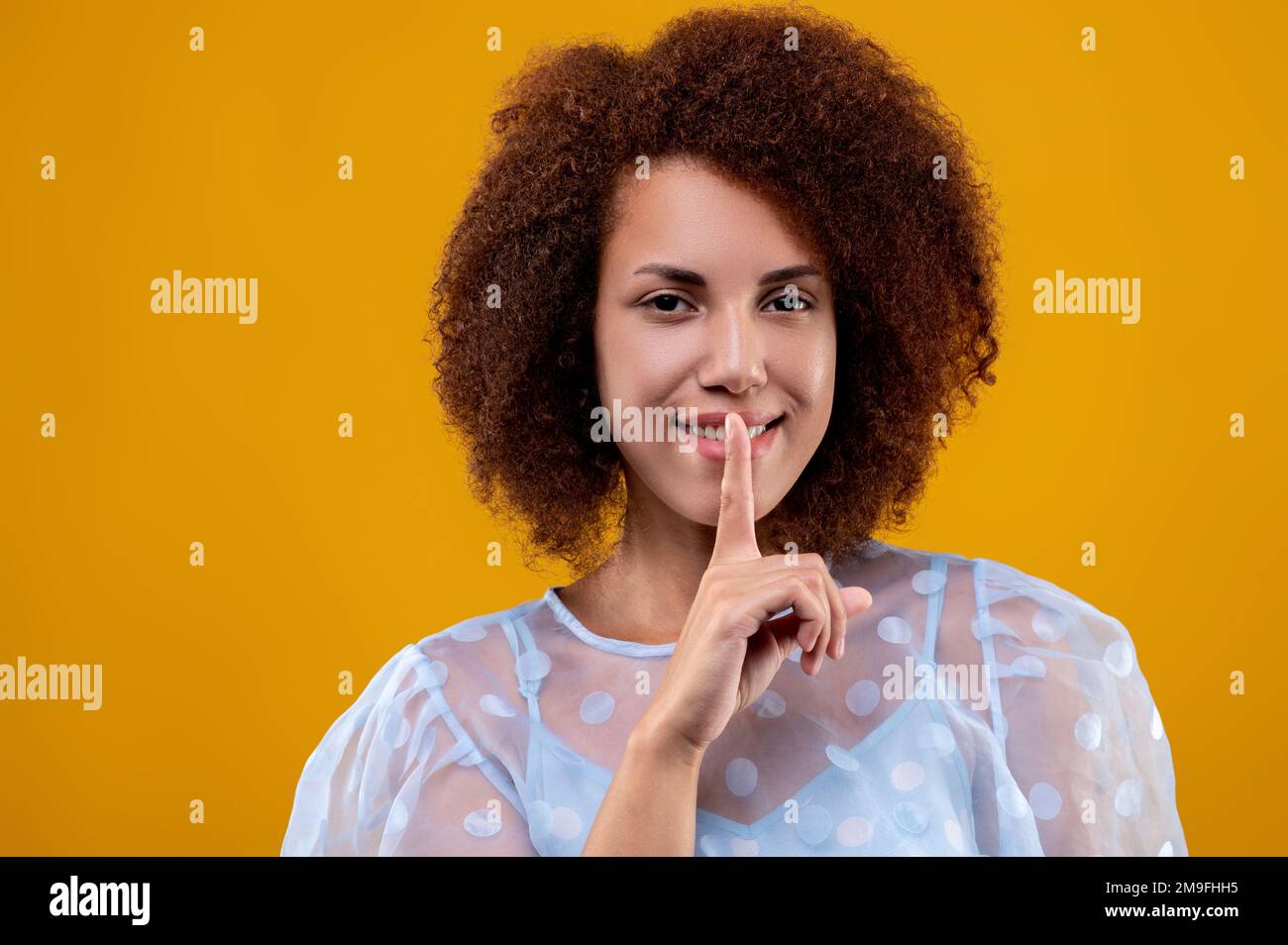 Hush sign hi-res stock photography and images - Alamy