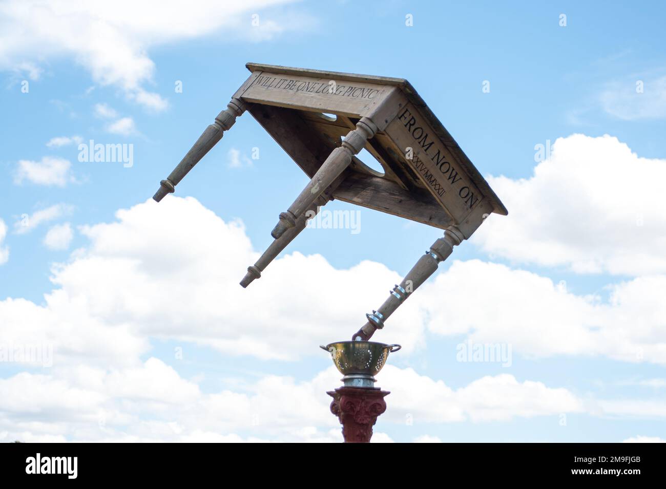 Cookham, Berkshire, UK. 26th June, 2022. Unusual artwork in a field in ...