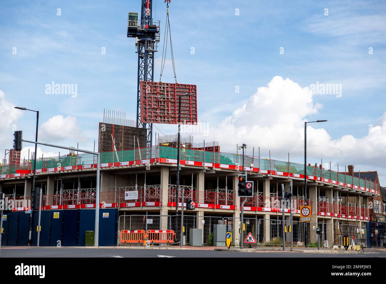 Cippenham, Slough, Berkshire, UK. 25th June, 2022. New apartments being ...
