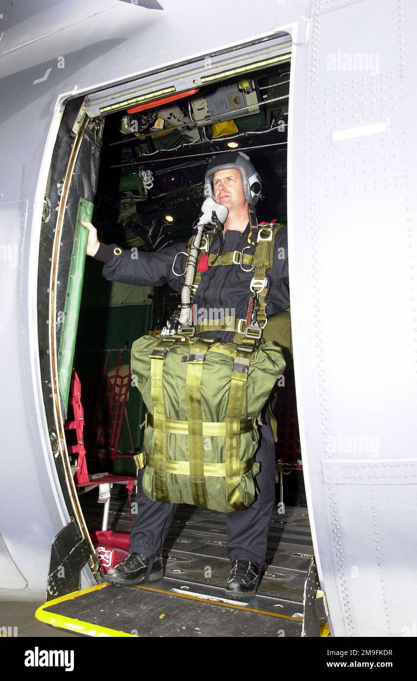 Pararescueman, US Air Force SENIOR MASTER Sergeant Louis Haack ...