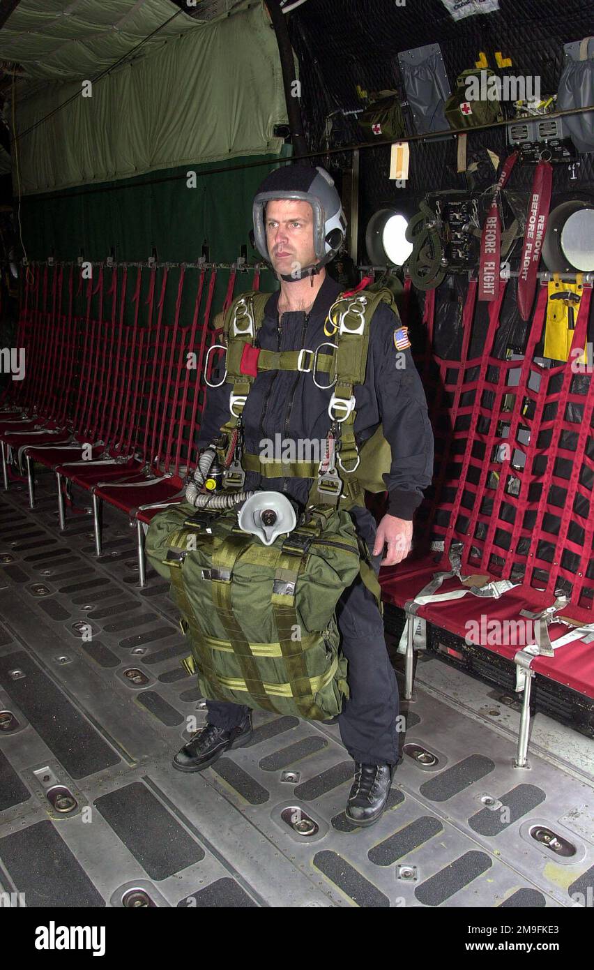 Pararescueman, US Air Force SENIOR MASTER Sergeant Louis Haack ...