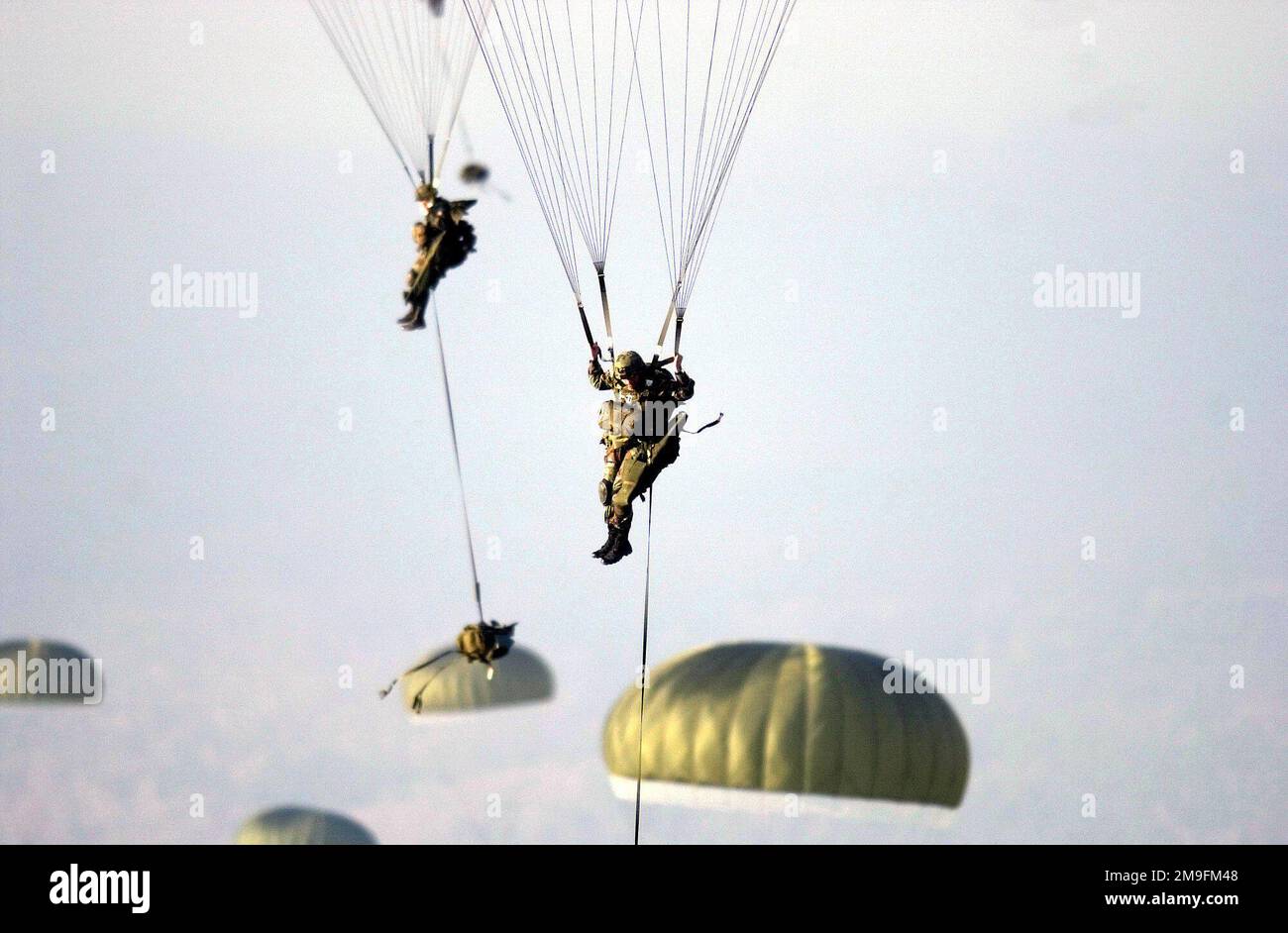 Paratrooper 1st battalion 508th infantry hi-res stock photography and ...