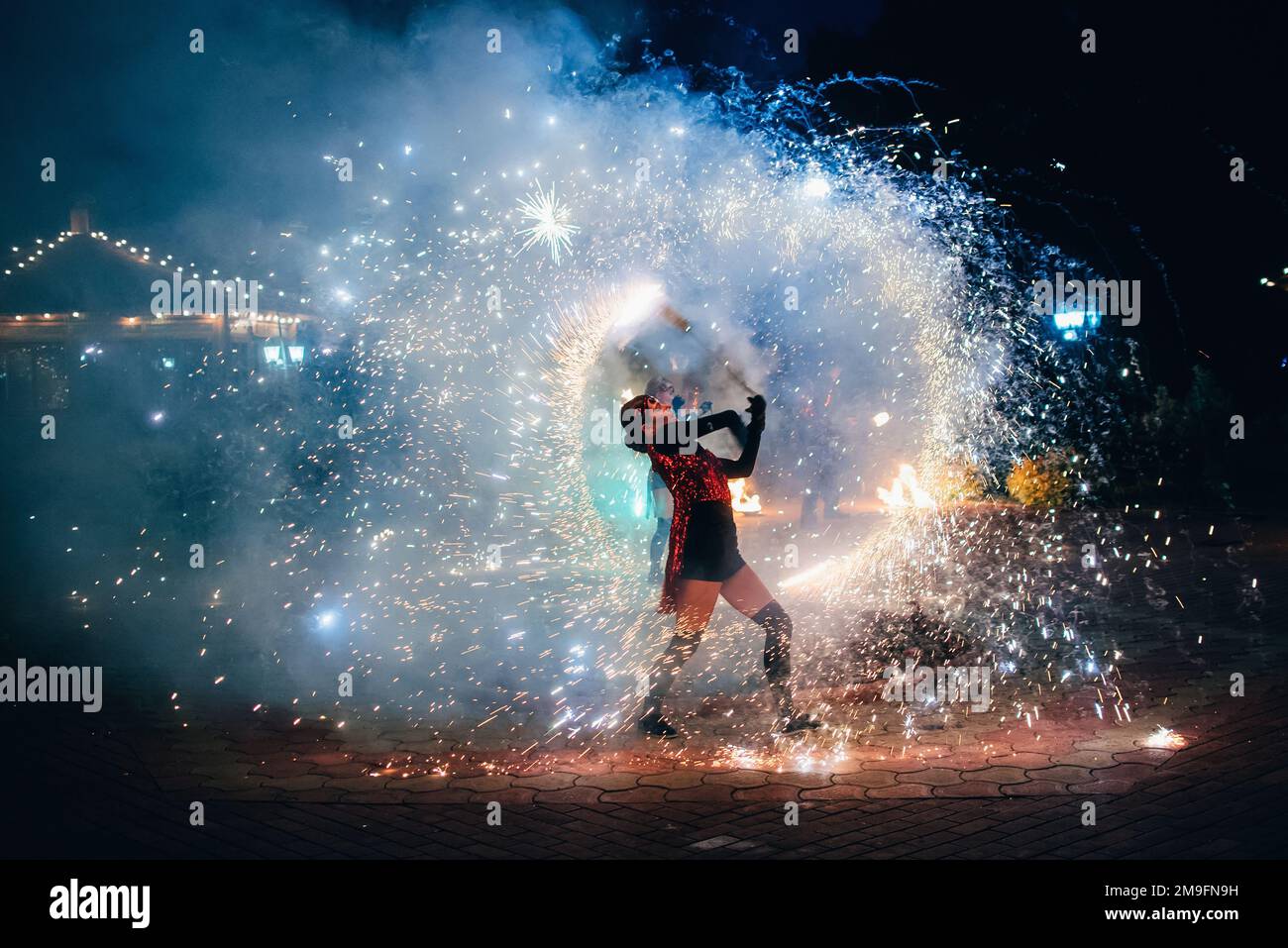 Girl dance fire hi-res stock photography and images - Alamy