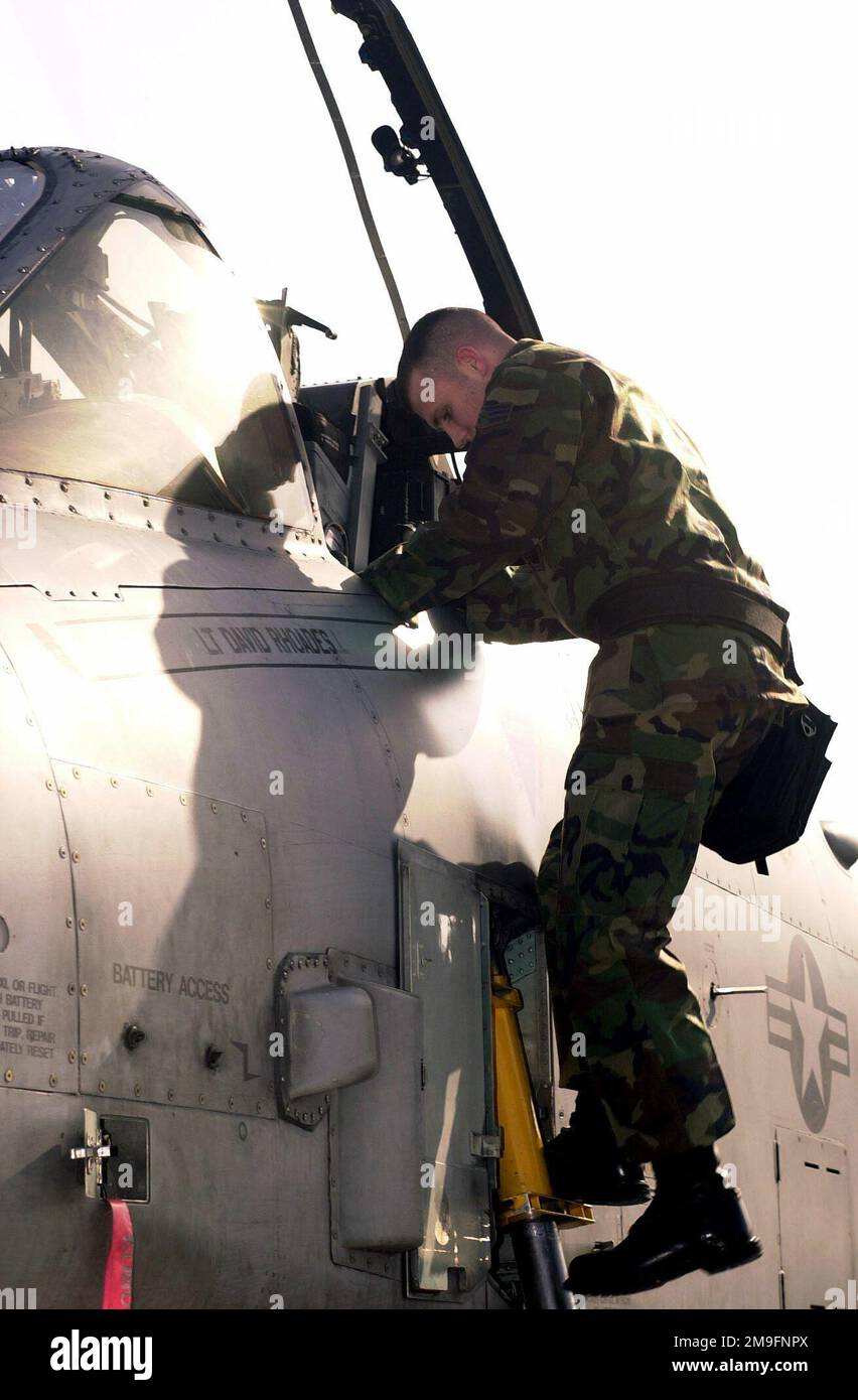 US Air Force SENIOR AIRMAN James Prices, 25th Fighter Squadron, Osan ...